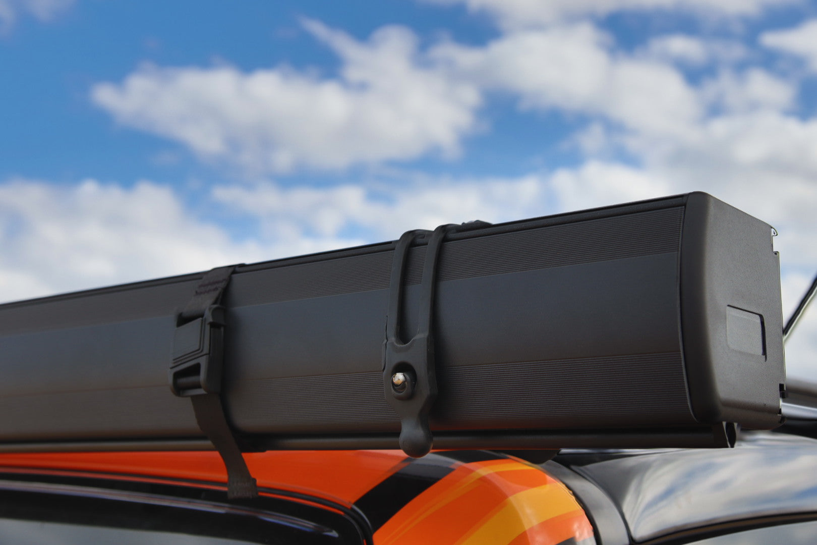 RAMPED UP ALUMINUM HARD SHELL AWNING 2.5MX2.5M – Ramped up 4x4